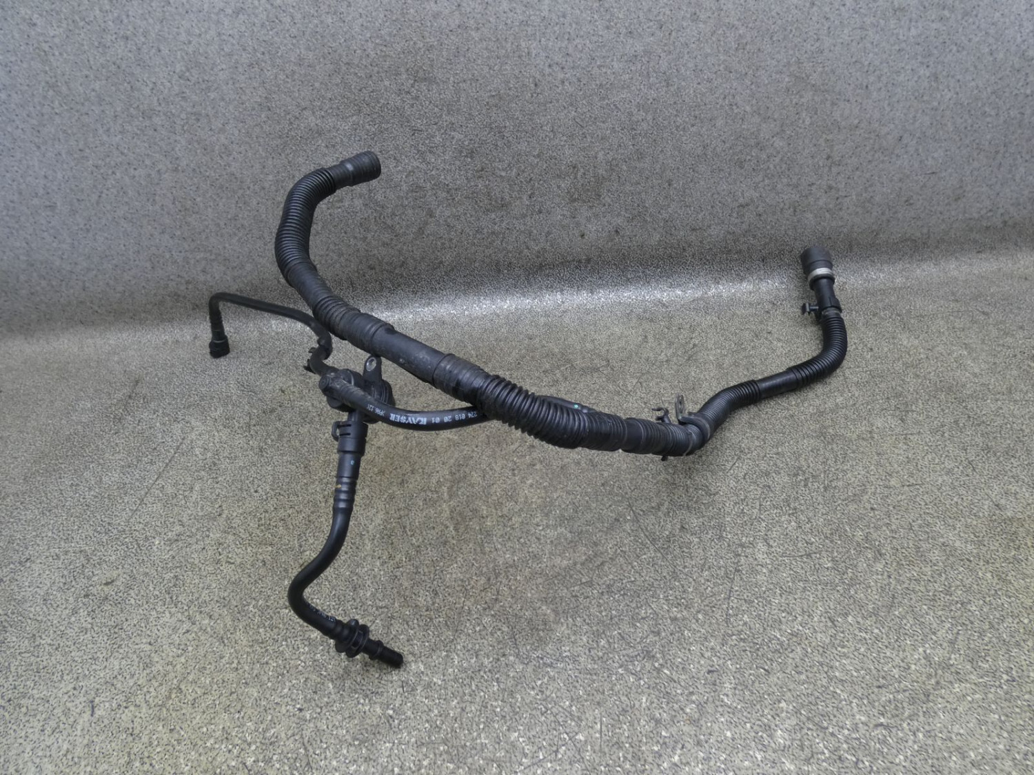 Entlüftungsleitung A2740182001 A2740180300 A2740180000 Mercedes W205 18 ...