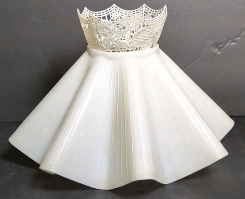 Vintage White Plastic Ruffle Clip-On Lamp Shade Boudoir Mid Century | eBay