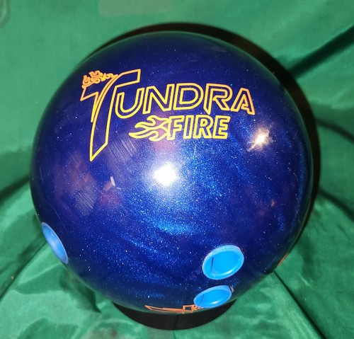 Track Tundra Blue Fire Bowling Ball 14 lbs Preowned Span 3 3/4 Inches ...