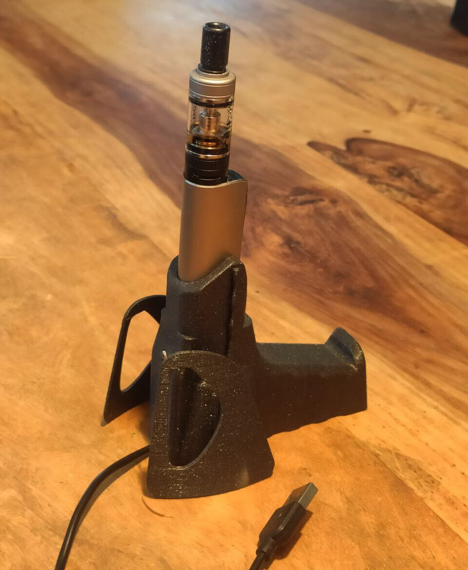 Ständer/Halter "Space-Gun" für Q16 Pro JustFog mit USB-Ladekabel ...