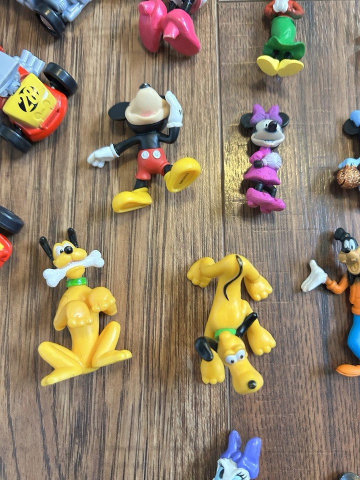 Lot Of 24 Vintage To Current Disney Mickey Mouse And Friends Vinyl ...