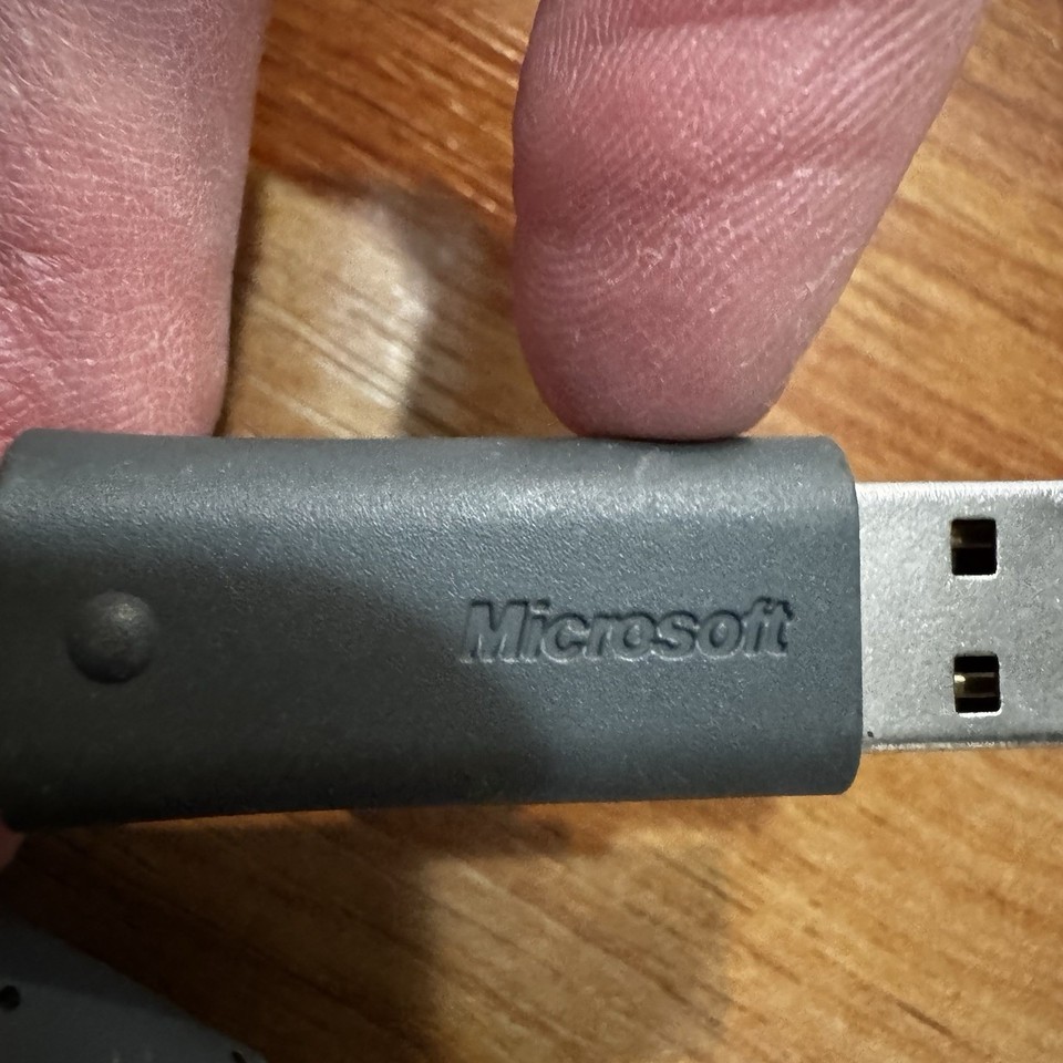 Microsoft Xbox 360 Play and Charge Cable OEM White & Gray No Battery ...