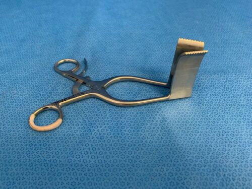 Codman 50-1190 Meyerding Laminectomy Retractor 2.25" X 1" Blades 6.5 ...