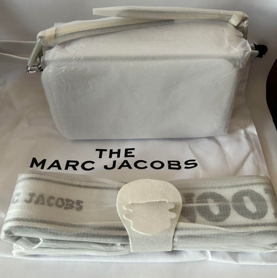 Marc Jacobs Peanuts Snoopy Collab Shoulder Crossbody Bag with Tag ...