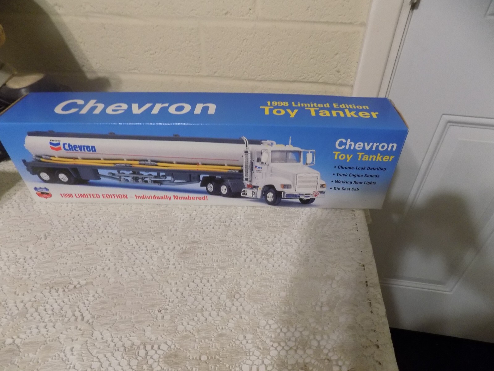 NEW 1998 Chevron Tanker Truck Limited Edition Individual #Lights ...
