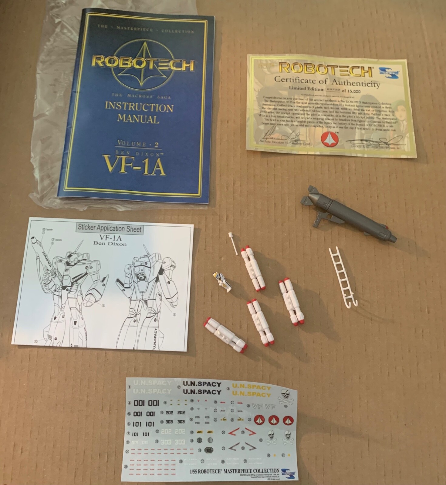 02 TOYNAMI ROBOTECH MACROSS BEN DIXON VF-1A VERITECH VOL 2 LE ...