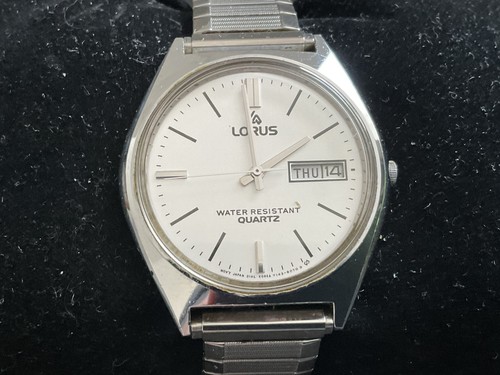 Vintage Y143-8050 Lorus Men’s Silver Tone Quartz Day/Date Watch – New ...