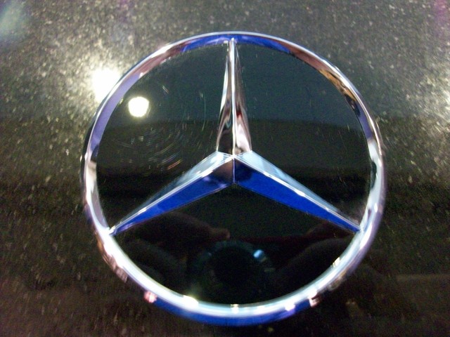 MERCEDES BENZ Clip in Black Chrome Center Caps 66470200 75mm Set of 4 ...