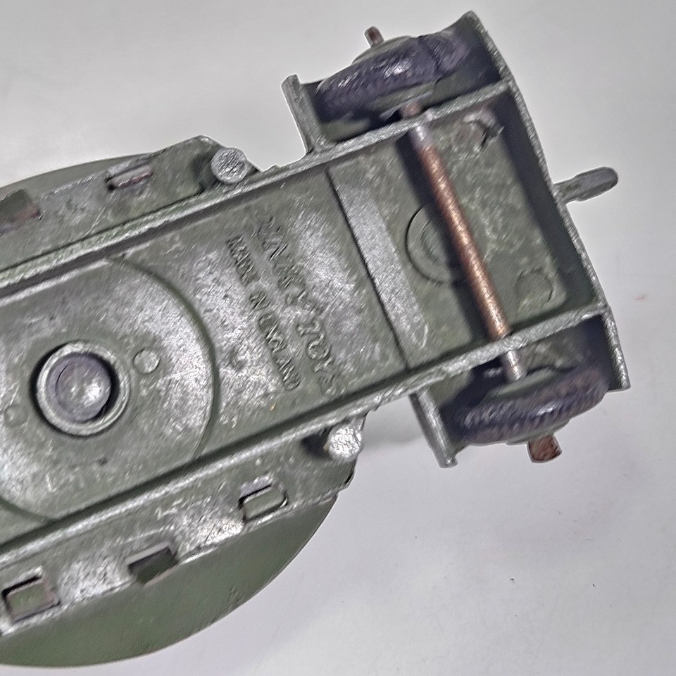 Vintage Dinky Toys No. 161B Military Anti Aircraft Gun on Trailer Green ...