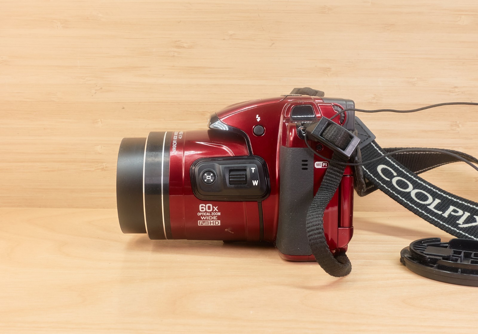Nikon Coolpix P610 Digital Camera / 16MP / 60x Zoom / Red / READ ...