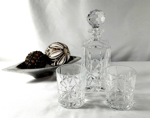 Atlantis Square Wiskey Decanter & Two (2) DOF Tumblers Glasses - Mint ...