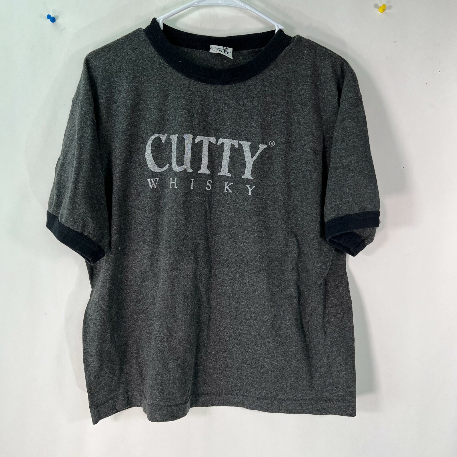 Cutty Whisky Mens Short Sleeves Crew Neck Casual Graphic Gray T Shirt ...