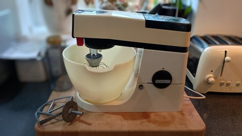 KENWOOD CHEF - A901 - White / Black trim - Used condition | eBay