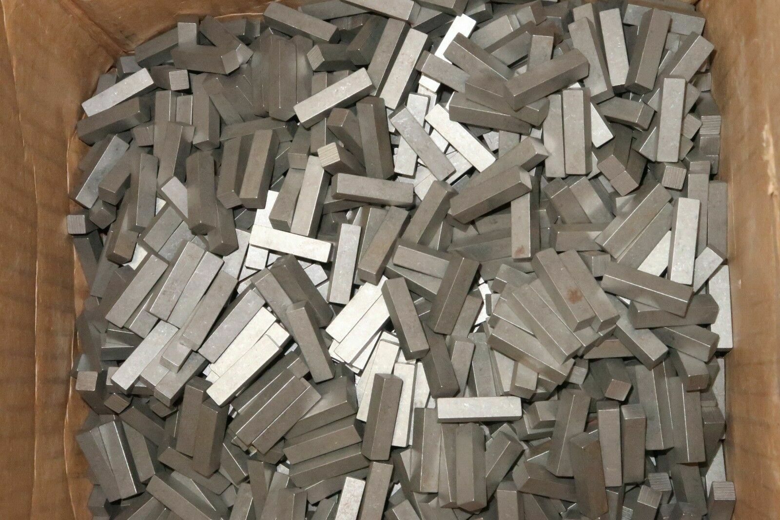 100 pcs FASTENAL 1/4" Square x 1" Length Keystock KEYWAYS Machine Tool ...