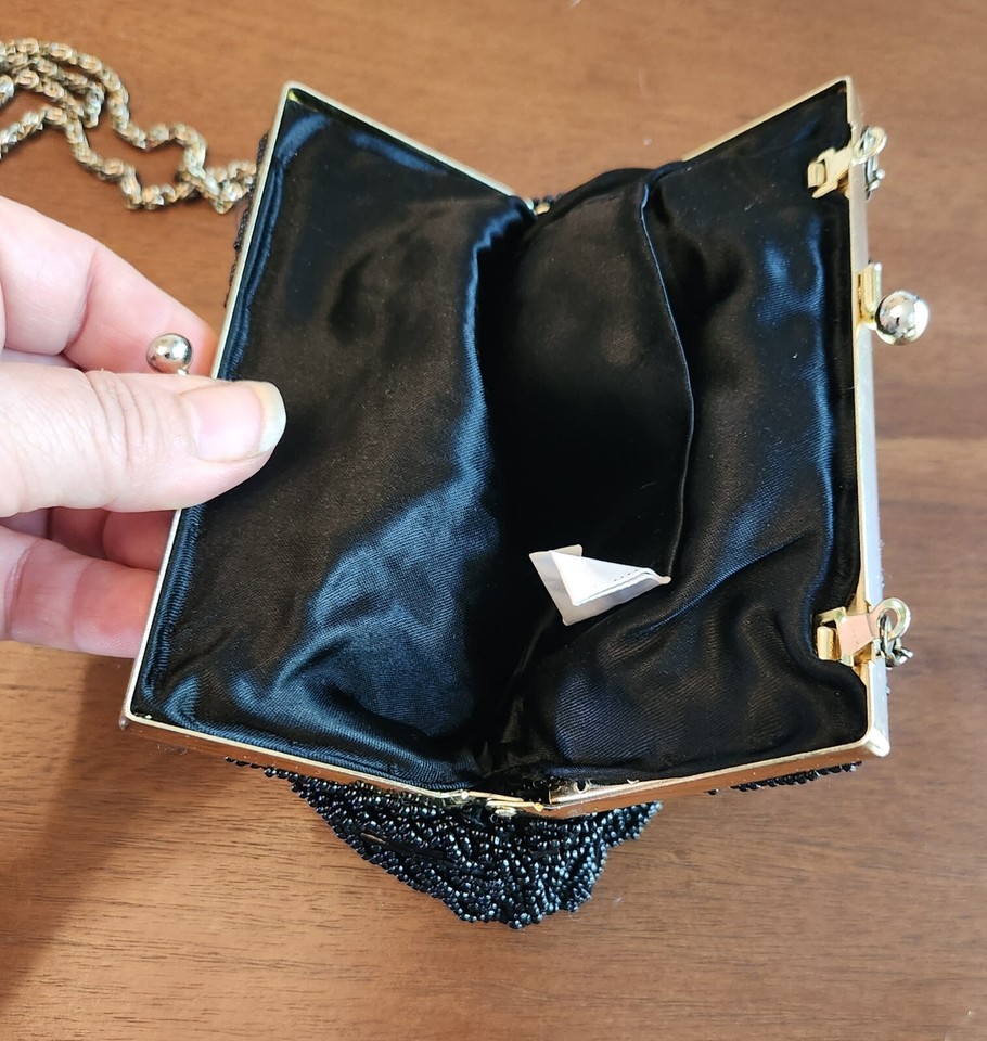LA Regale Black Beaded Small VINTAGE Evening Bag Purse Clam Shell ...
