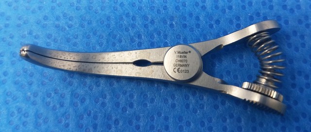 V. Mueller CH6070 Glover Bulldog Clamp, Curved, 2” | eBay