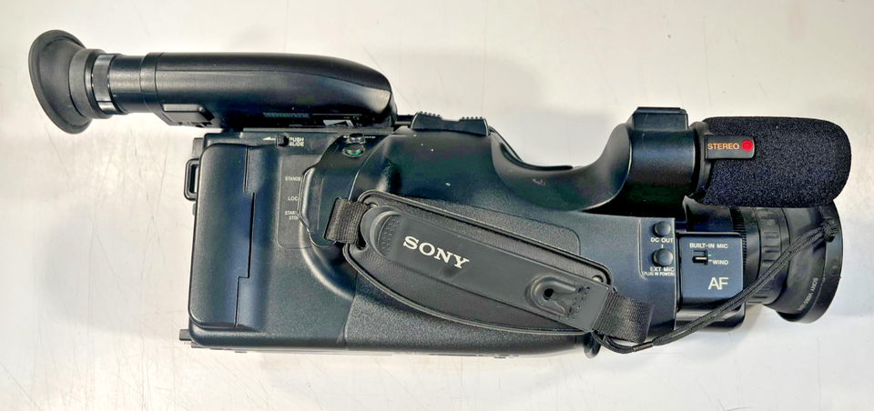 Vintage Sony CCD-V101 Handycam Hi8 Video Camera Recorder for Parts or ...
