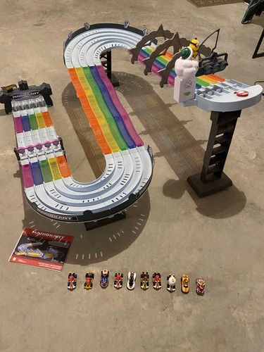 Hot Wheels Mario Kart Rainbow Road Track Set Raceway Works with 10 Cars ...