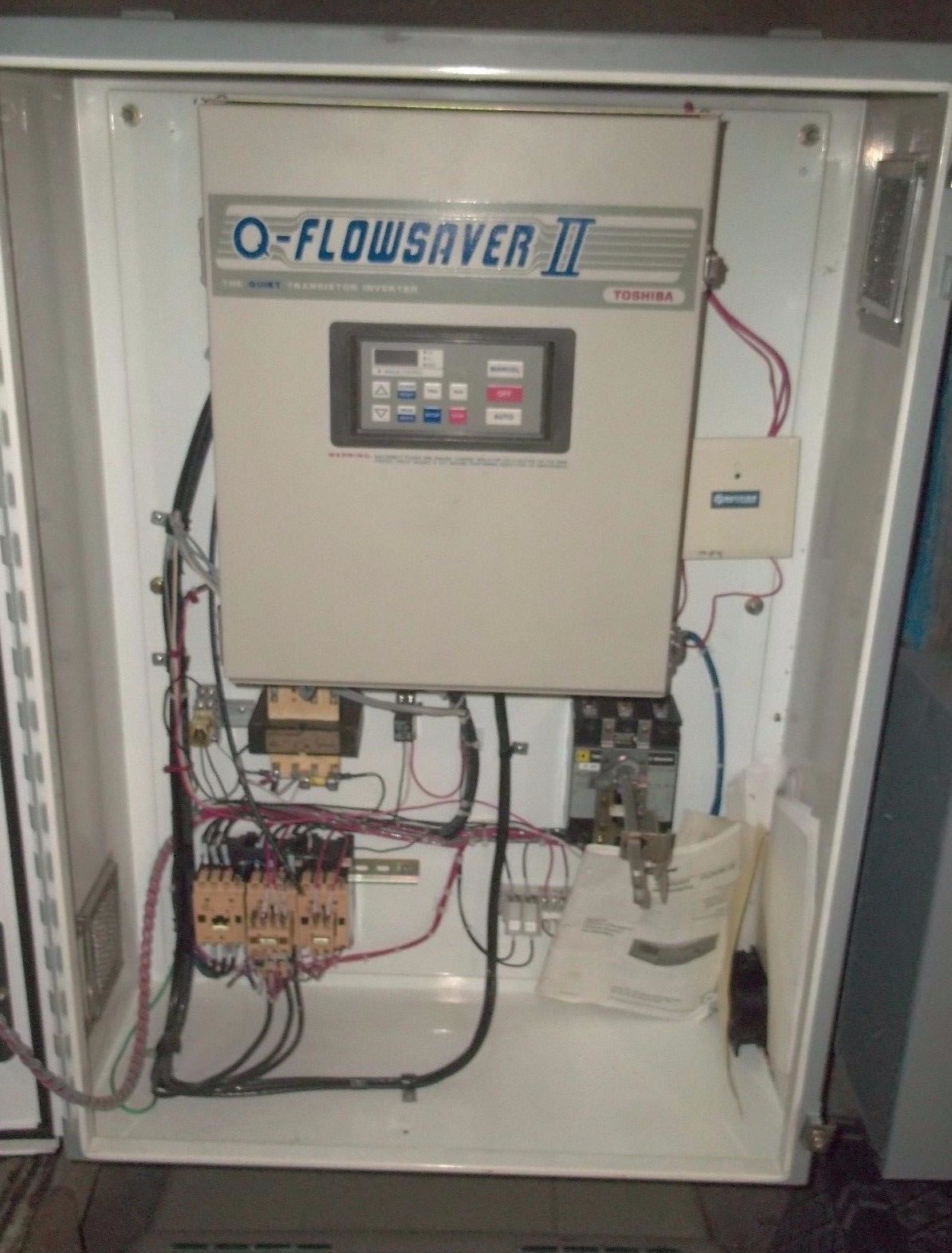 TOSHIBA Q-FLOWSAVER II 2035 FLOWQ2U2110 11KVA DRIVE TRANSISTOR INVERTER ...