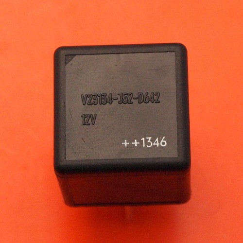 12V Automotive Changeover Relay 70A 4-Pin Swtiching Relay Socket Car ...