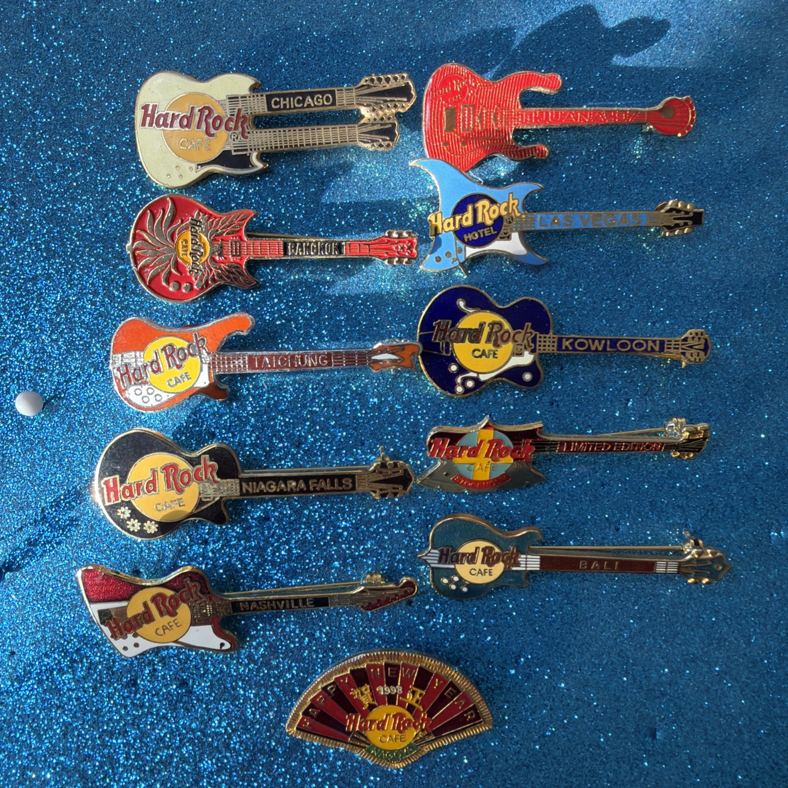 Hard Rock Cafe -10 pins w/original stick pin and clasp back | eBay