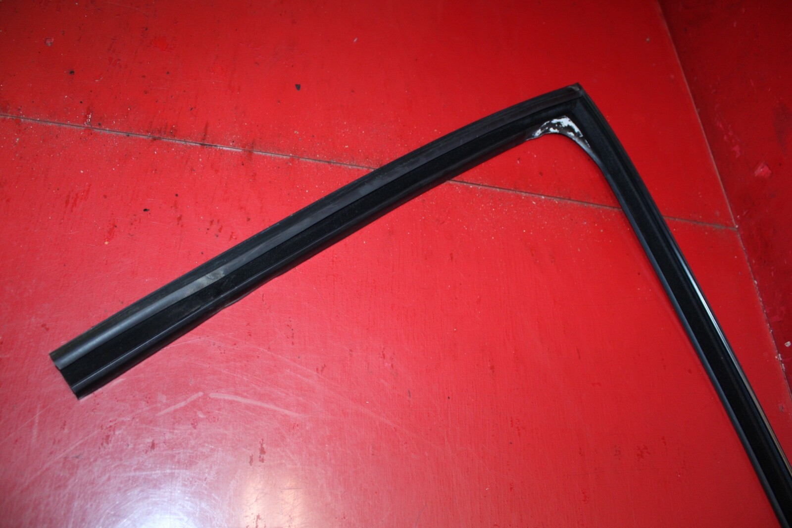 2012-2014 BMW 535i F10 OEM RIGHT FRONT PASSENGER SIDE DOOR WINDOW GUIDE ...