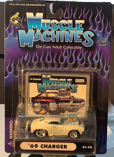 2000 Muscle Machines (White w/Black Stripe) '69 Charger 01-70 1:64 ...