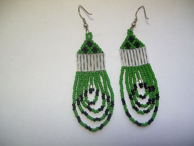 seed beaded earrings looped green / black /teardrop | eBay