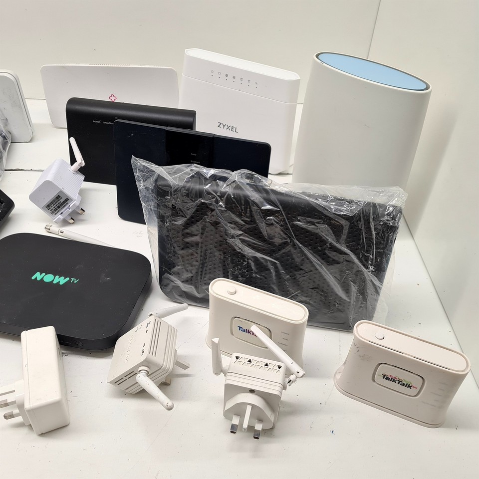 Job Lot Untested Wireless Wired Routers Keyboard Samsung Zyxel Netgear ...