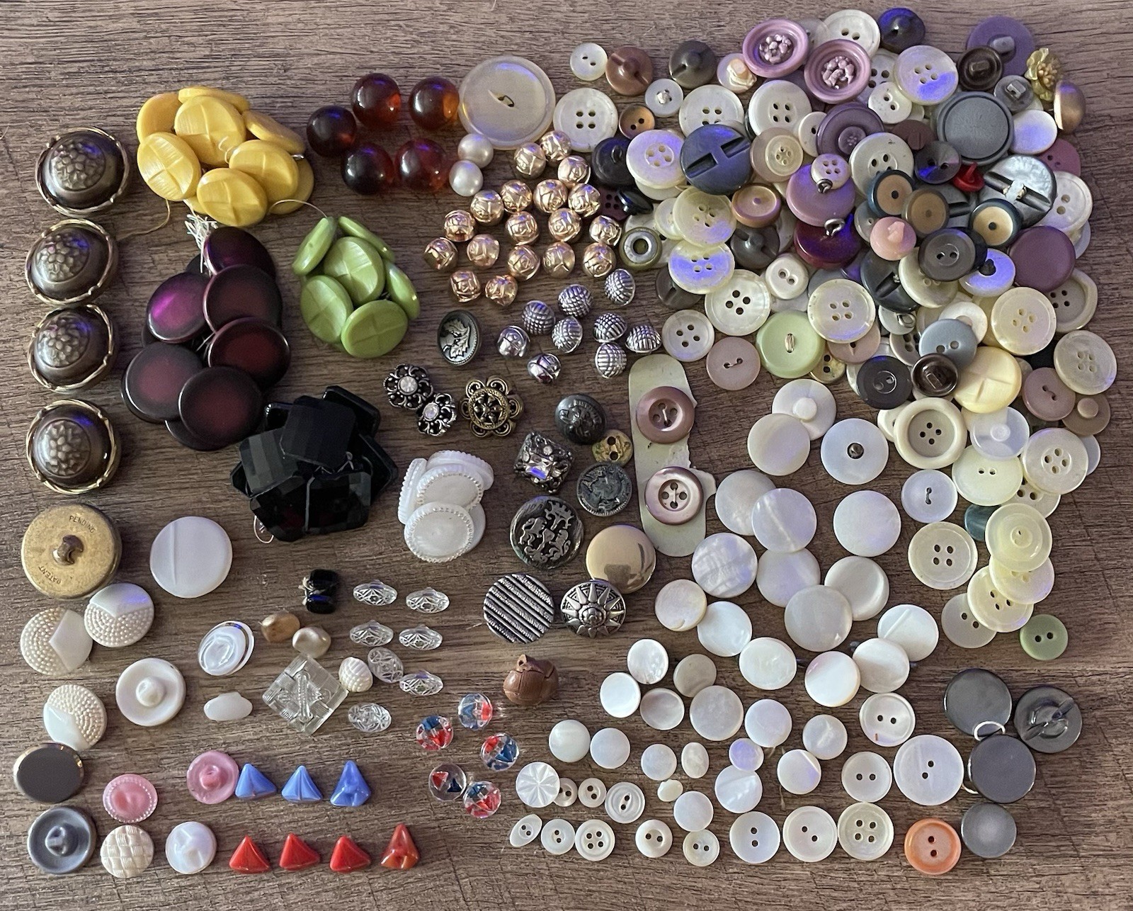 Vintage Antique Glass Shell MOP Plastic Metal Buttons Art Crafts Scrap ...