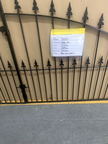 Wrought Iron Style Spear Top Metal Driveway Gates 2580mm Wide x 1250mm ...
