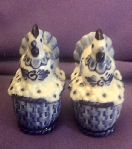 VTG Delft Blue Hen in Basket Ceramic Hand Painted Salt & Pepper Shaker ...