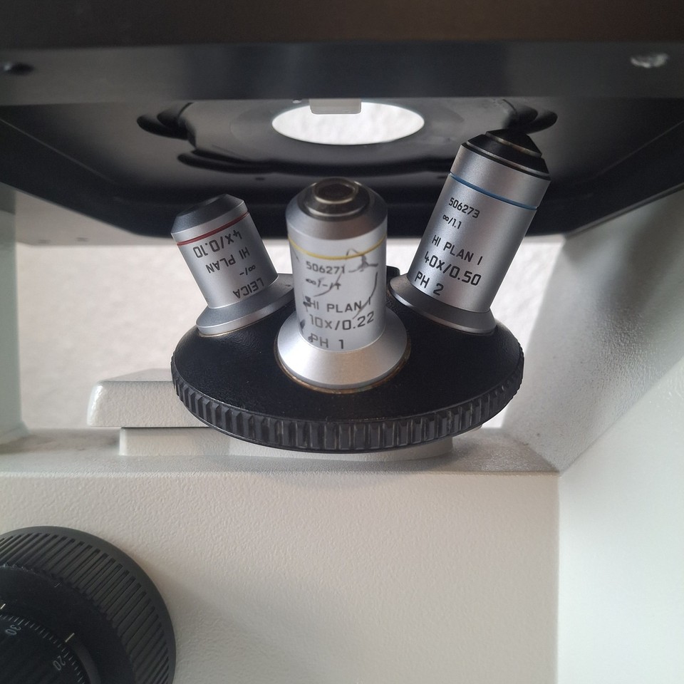 Leica / Leitz DMIL Inverted Phase Contrast Microscope with Objectives ...