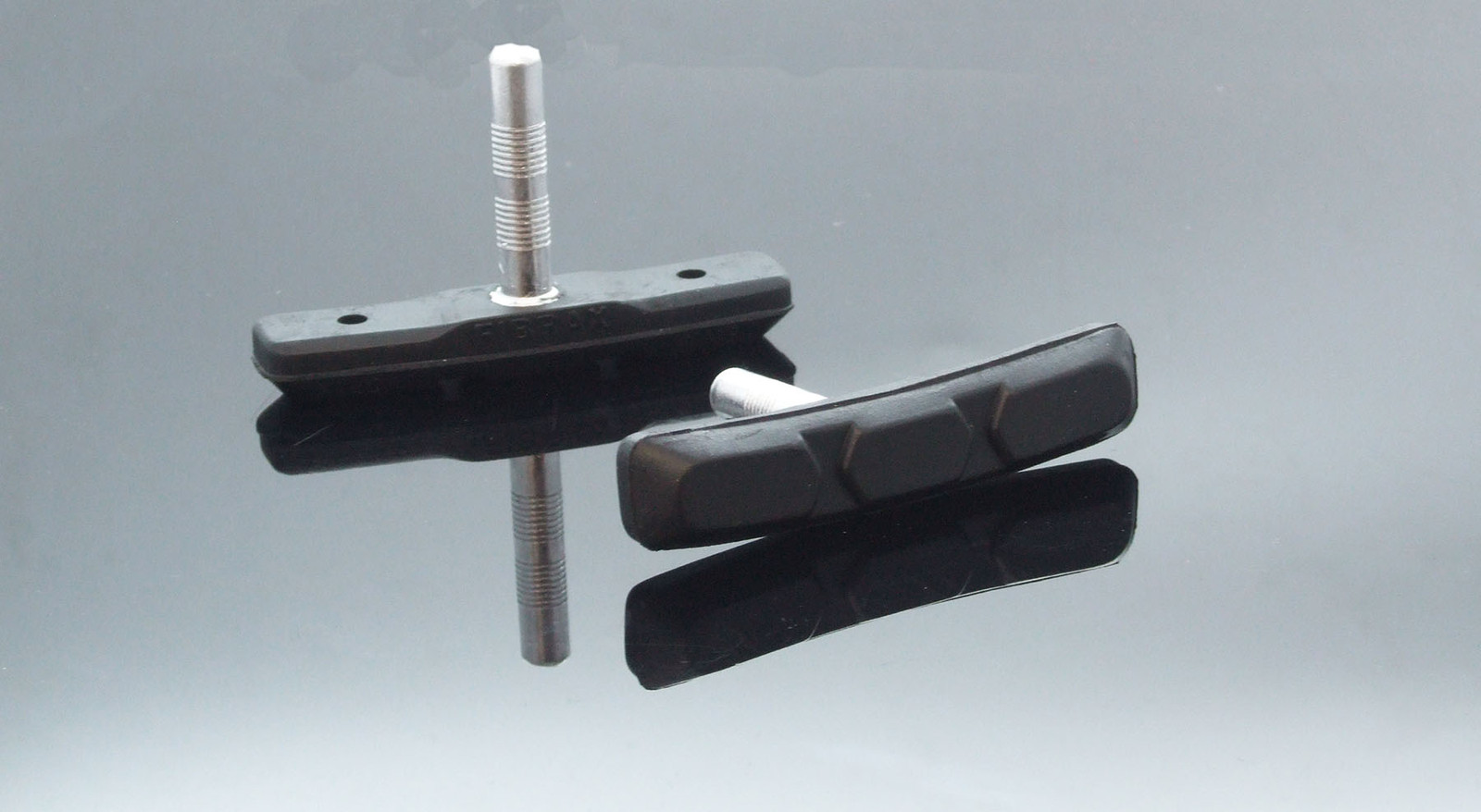 BIKE V BRAKE & CANTILEVER BRAKE BLOCKS SHOES PADS BLACK FIBRAX 810 ...