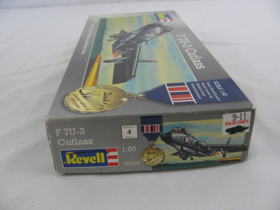 2010 Revell Classics 1/60 Vought F7U-3 Cutlass Model Airplane Kit ...