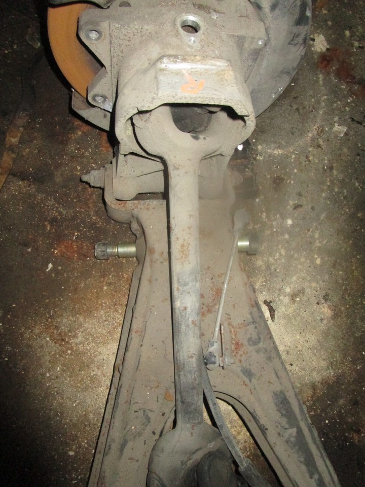 Jaguar XJ6 Rear Axle Hub Carrier with Hub Bearings 1988-1989 Choose ...