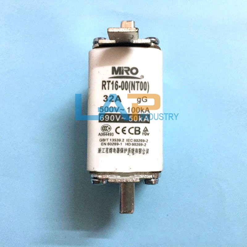 2PCS NT00-32A Square Pipe Fuse gG 32 Amp 690V RT16-00 NEW For MRO #ZMI ...