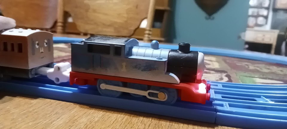 2005 Tomy Trackmaster Custom Snowy Light Up Steam Along Thomas With ...