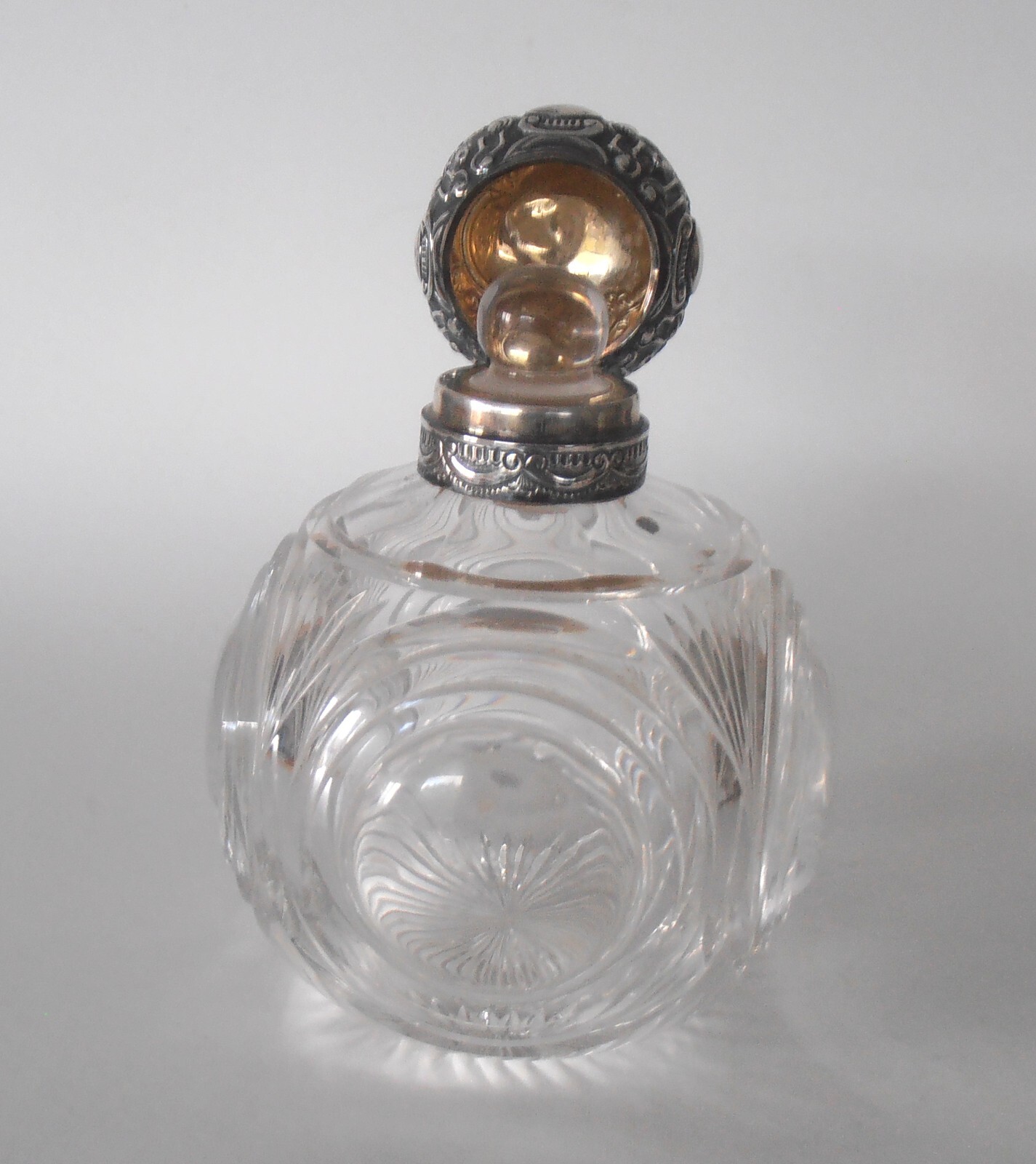 JOHN GRINSELL & SON LARGE BULLSEYE CUT GLASS STERLING SILVER PERFUME ...