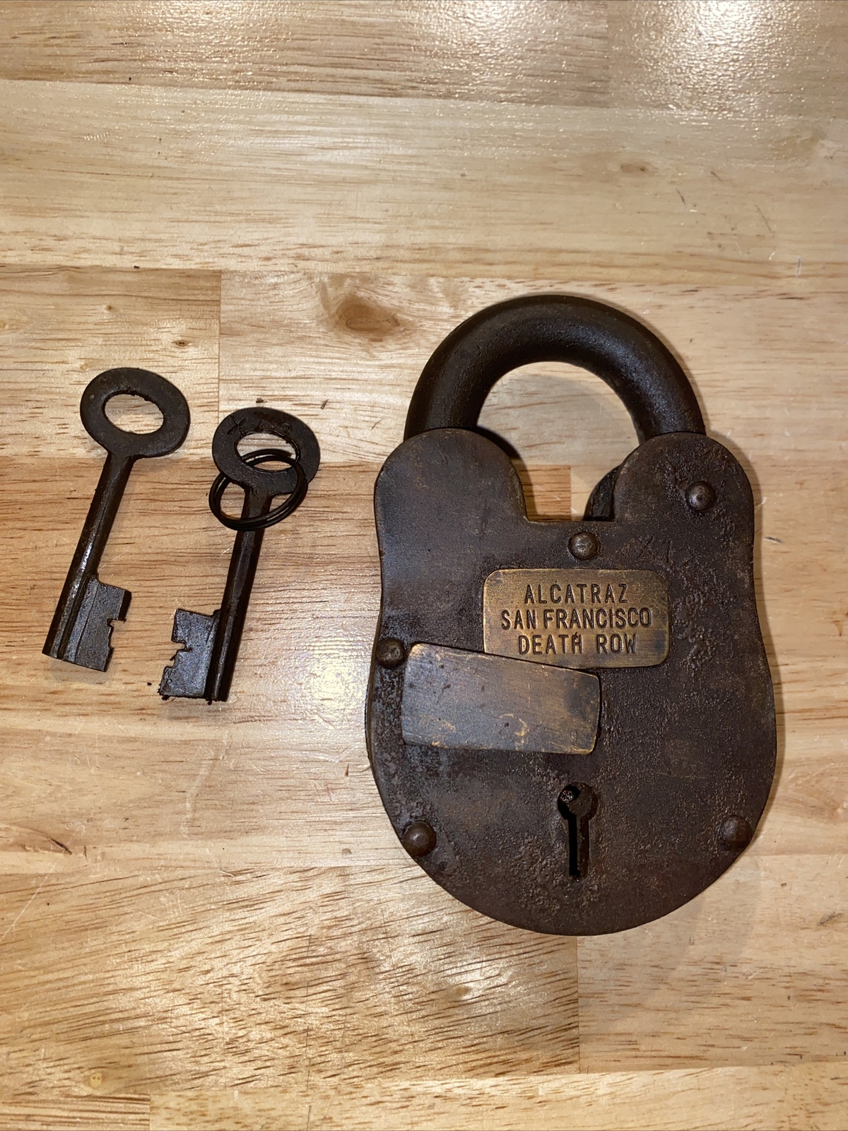 Alcatraz Padlock Key Set Lot 2 Keys Brass Lock Clint Eastwood Prison ...