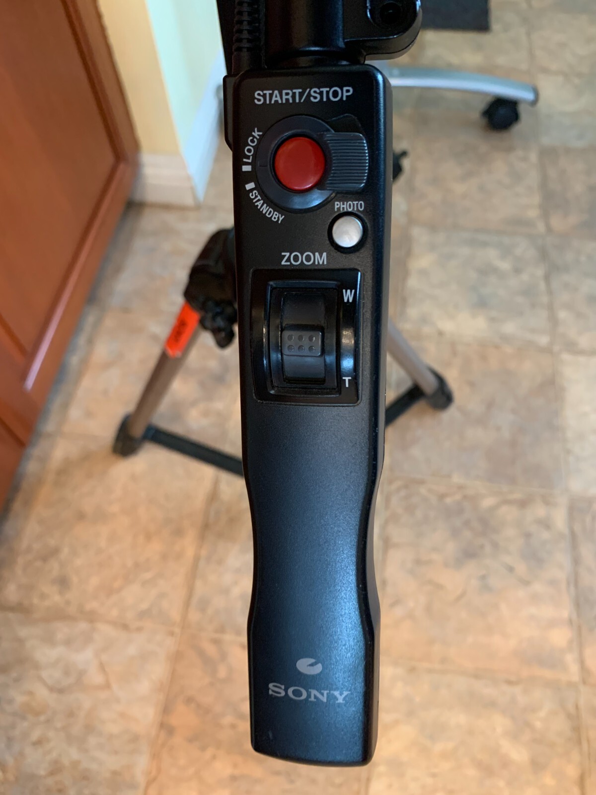 SONY VCT-870RM Full Size Tripod W/ Remote Control Handle - PARTS ONLY ...