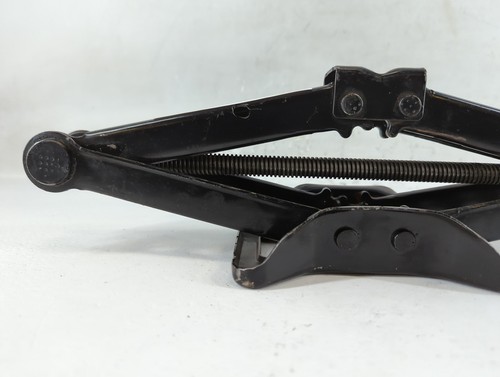 2009 Chrysler 300 Spare Scissor Car Jack JH4FQ | eBay
