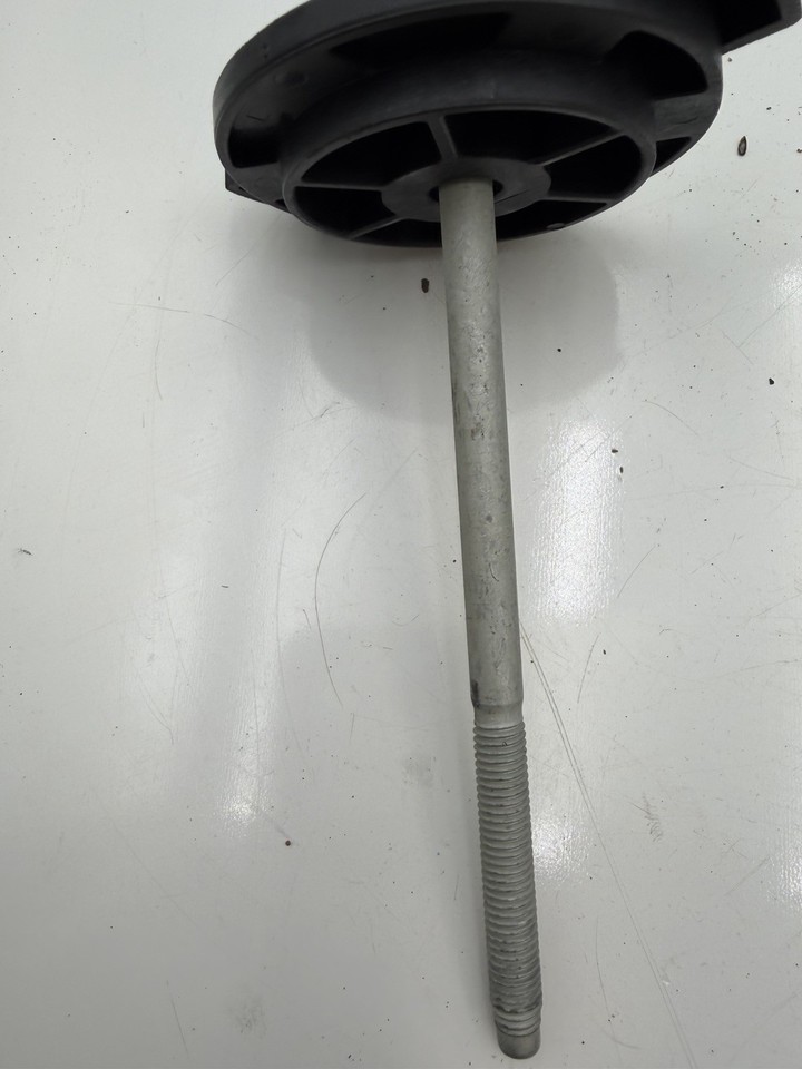 2018 - 2024 CHEVROLET EQUINOX SPARE TIRE WHEEL HOLD DOWN RETAINER BOLT ...
