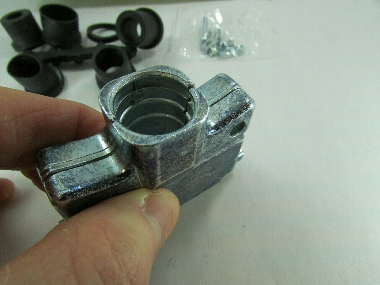 New ITT Cannon Metal Backshell Kit 37-Position DSub Cable Connector 980 ...