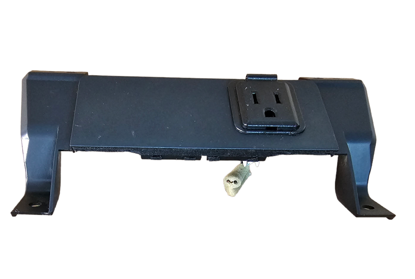 2013-2020 NISSAN PATHFINDER REAR CENTER CONSOLE POWER OUTLET 120v OEM ...