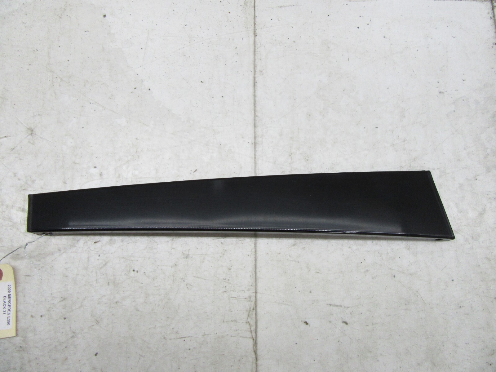 2007-2009 Mercedes E350 W211 OEM Left Rear Door Window Glass Trim ...