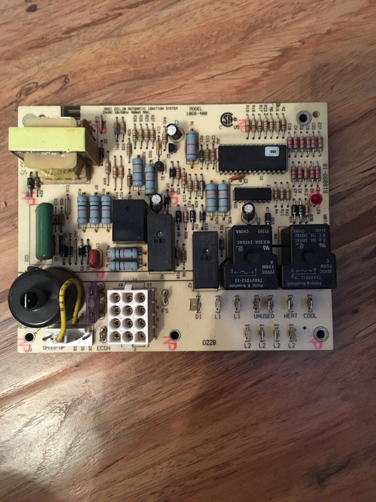 Carrier Bryant 1068-400 Furnace Control Circuit Board B18099-18 | eBay