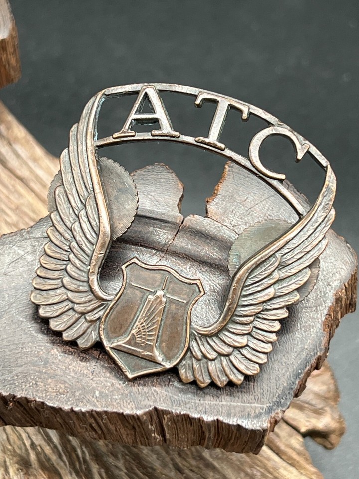 Vintage Set / WWII Air Transport Command (ATC) Hat Badge / ATC Pilot ...