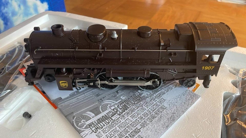 Lionel UPS Train Set | eBay