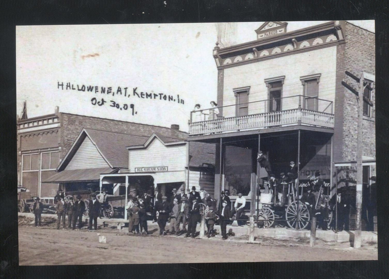 REAL PHOTO KEMPTON ILLINOIS DOWNTOWN STORE HALLOWEEN KIDS POSTCARD COPY ...